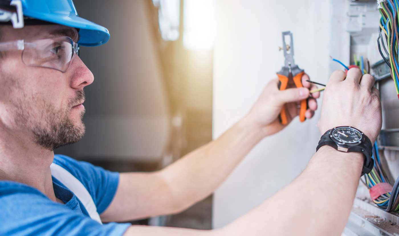 Licensed Electricians Vancouver - about us | RST electrical